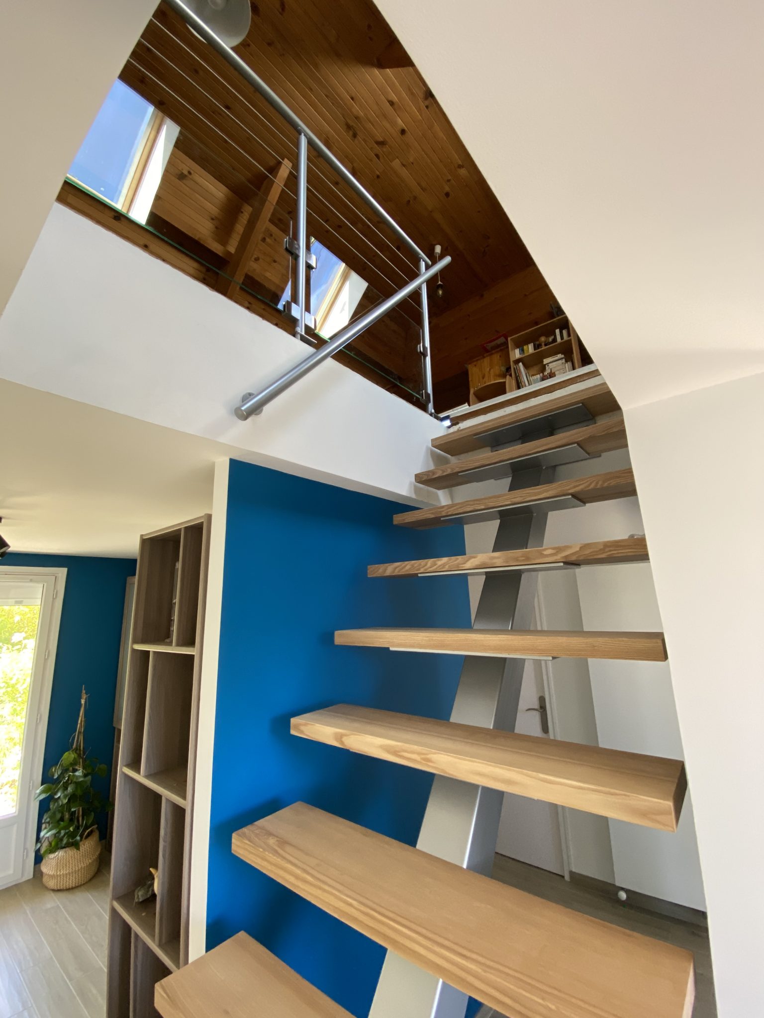 Un escalier sur mesure et design avec l'Atelier de Sam & Tino